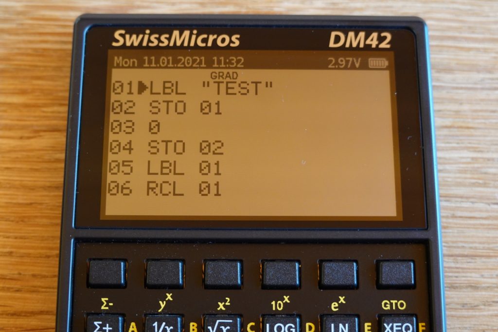 SwissMicros DM42 – steinlaus
